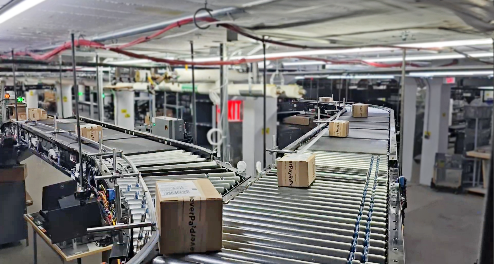 Goods To Person Robots | StreamTech